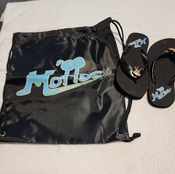 mottos | Shoes | Mottos Kids Flip Flops Combo Kit Size C | Poshmark